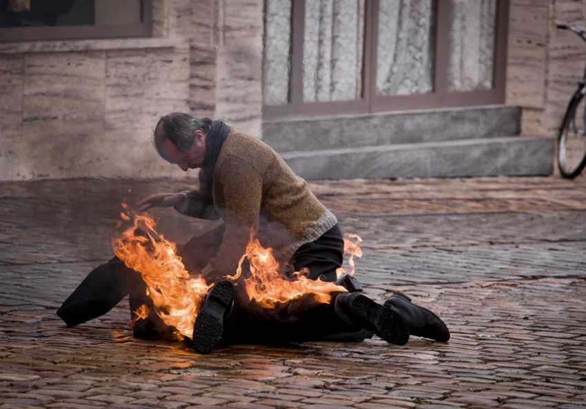 Pictures that changed the World – Jan Palach – self-Immolation